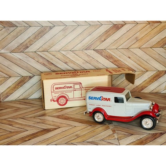 ERTL | Other | Ertl 932 Servistar Panel Delivery Van Diecast Bank 125 Scale Box Key | Poshmark